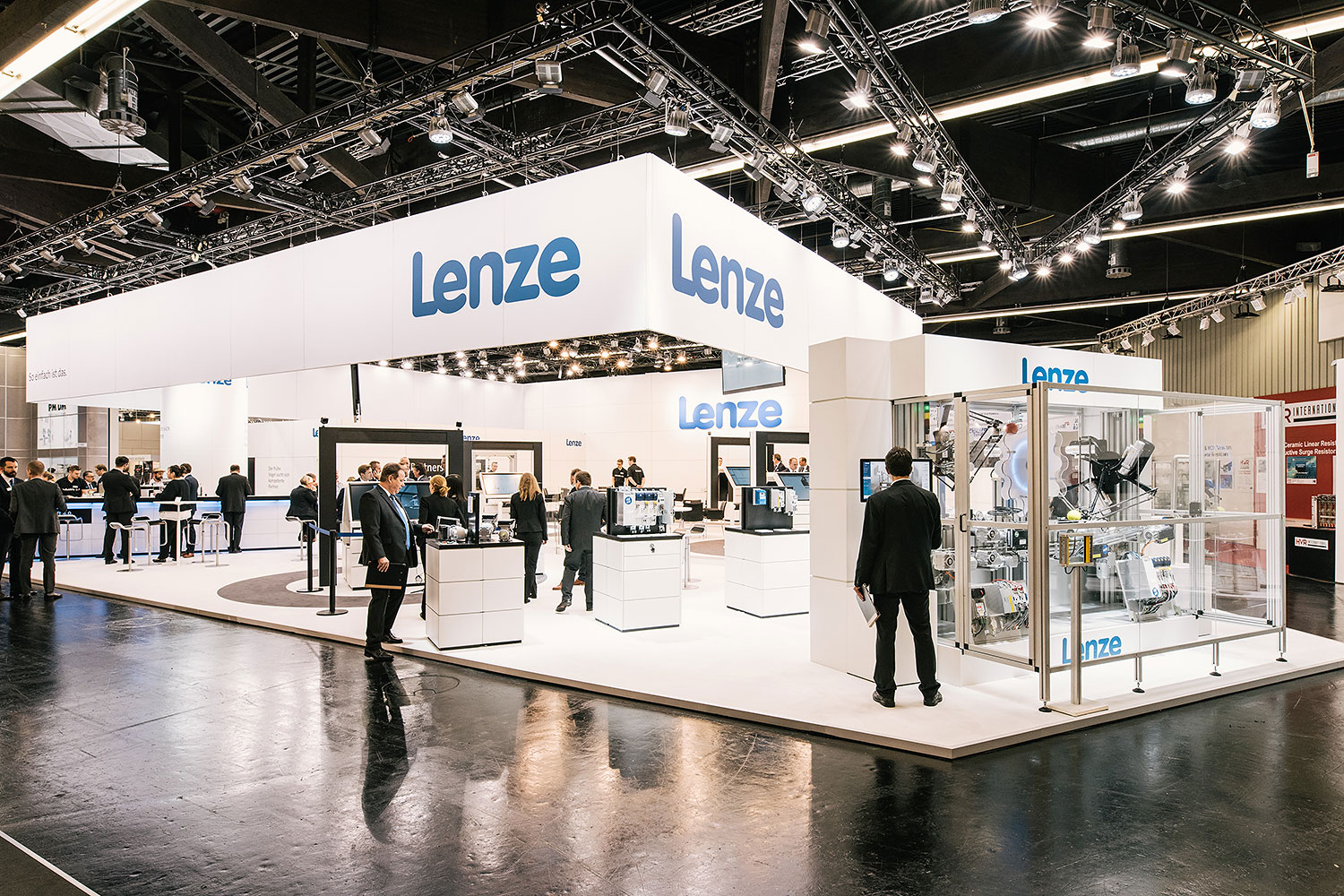 Lenze - - conform